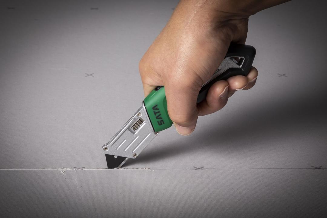 Shop Cutters, Snips & Saws from SATA